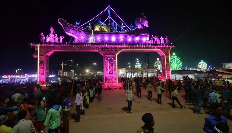 ଉଦ୍‌ଘାଟିତ ହେଲା କଟକ ବାଲିଯାତ୍ରା: ଯୋଗଦେଲେ ୧୪ ରାଷ୍ଟ୍ରର ପ୍ରତିନିଧି – Satya Patha